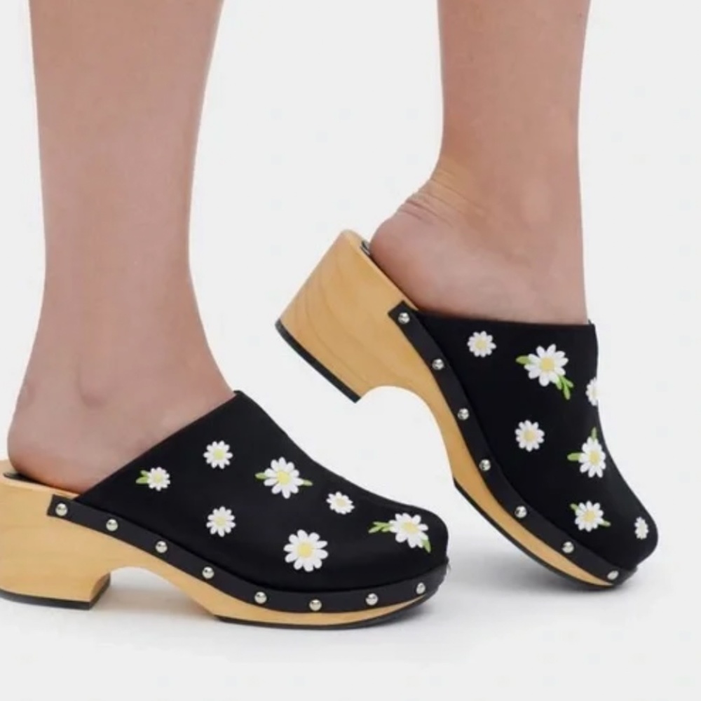 Sleeper Matilda Satin Daisy Clogs - Gem